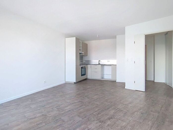 Appartement à louer - Centre Ville-Clos Saint Sauveur, Chevigny-Saint-Sauveur - 3 pièces - 2 chambres