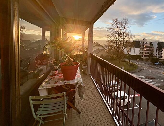 Appartement à vendre - Annecy-le-Vieux, Annecy-le-Vieux Est - 4 pièces - 3 chambres