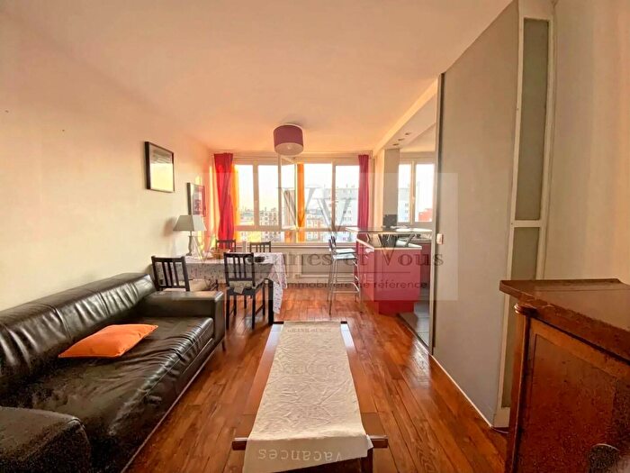 Appartement à louer - Diderot-Domaine du Bois, Vincennes - 3 pièces - 2 chambres