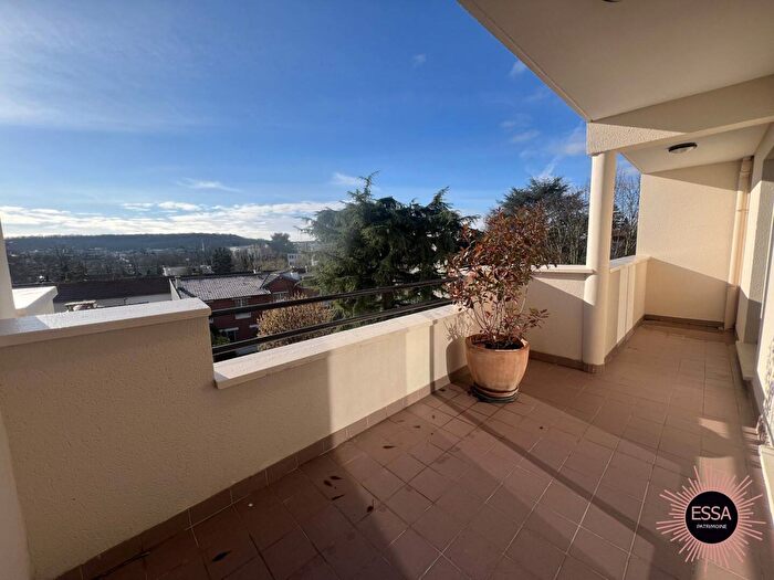 Appartement à louer - Forêt, Viroflay - 3 pièces - 2 chambres