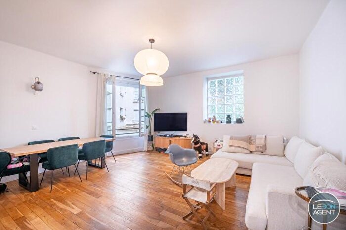 Maisons à vendre et appartements à louer - 1