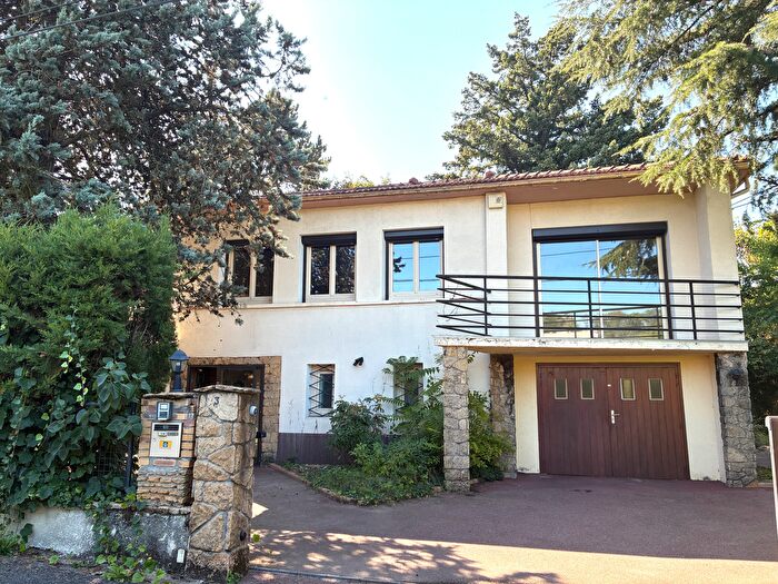 Maison à vendre - Lyon e  - 5 pièces - 3 chambres