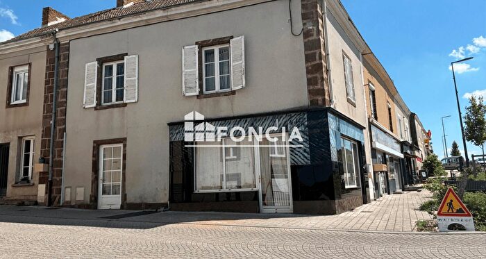 Maison à vendre - La Bazoge - 6 pièces - 3 chambres