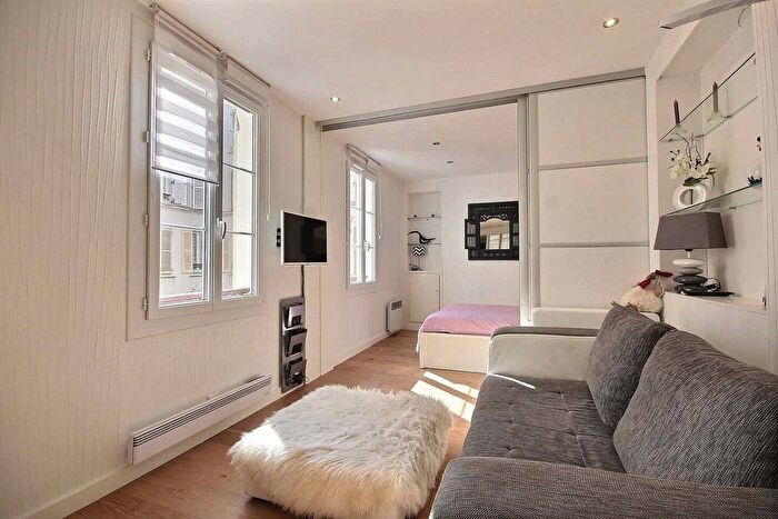 Appartement à louer - Gros Caillou, Paris ème arrondissement - 1 pièce