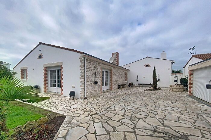Maison à vendre - LAiguillon-sur-Mer - 5 pièces - 2 chambres