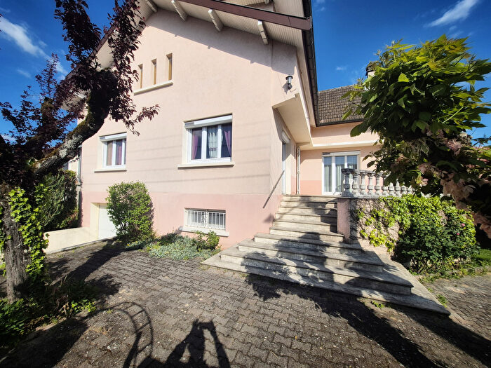 Maison 6 pièces à Tignieu-Jameyzieu, à vendre