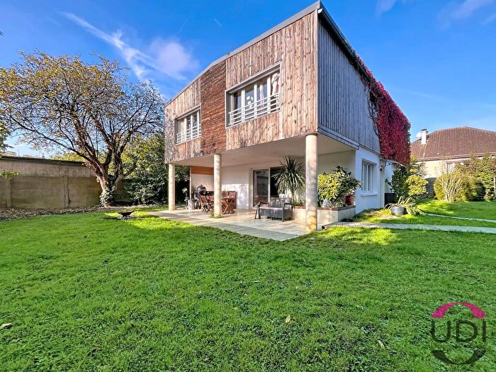 Maison à vendre - Saint-Fargeau-Ponthierry - 6 pièces - 4 chambres