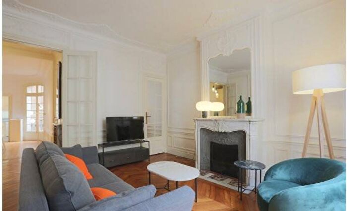 Appartement à louer - Courcelles-Wagram, Paris ème arrondissement - 4 pièces - 2 chambres