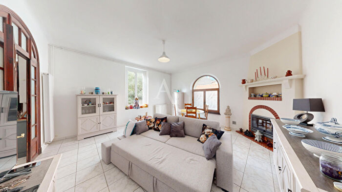 Maison à vendre - Trèbes - 5 pièces - 2 chambres