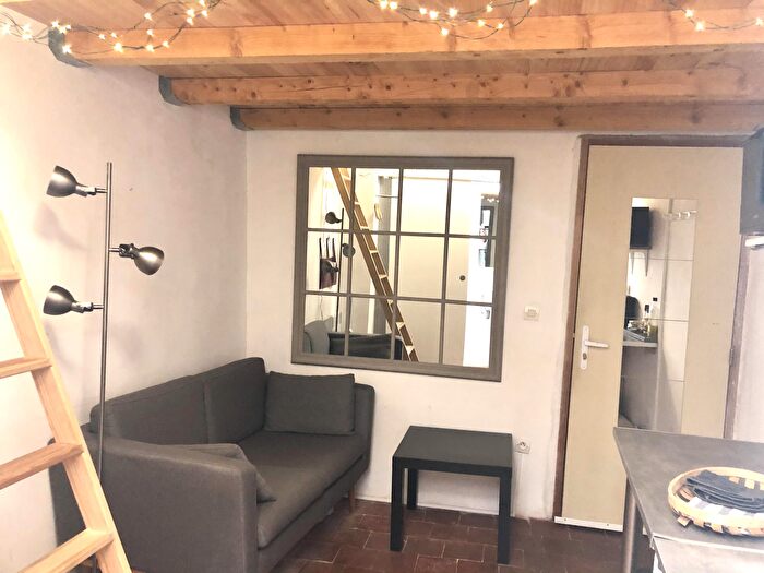 Aix-en-Provence, Centre-ville : Appartement 1 pièce à louer