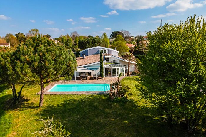 Maison à vendre - Latresne - 8 pièces - 5 chambres