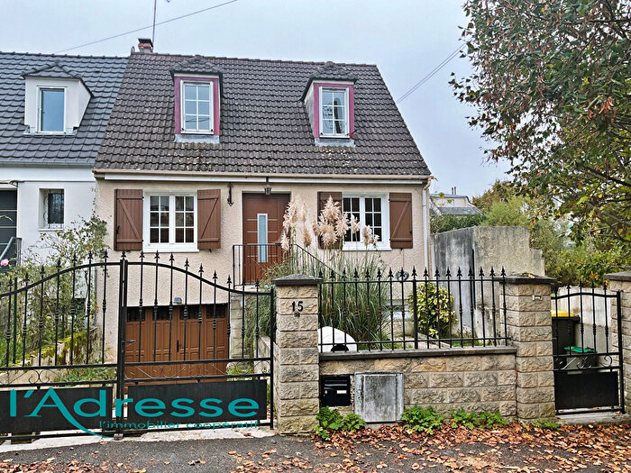 Maison 6 pièces à louer à Noisy-le-Grand, Nord