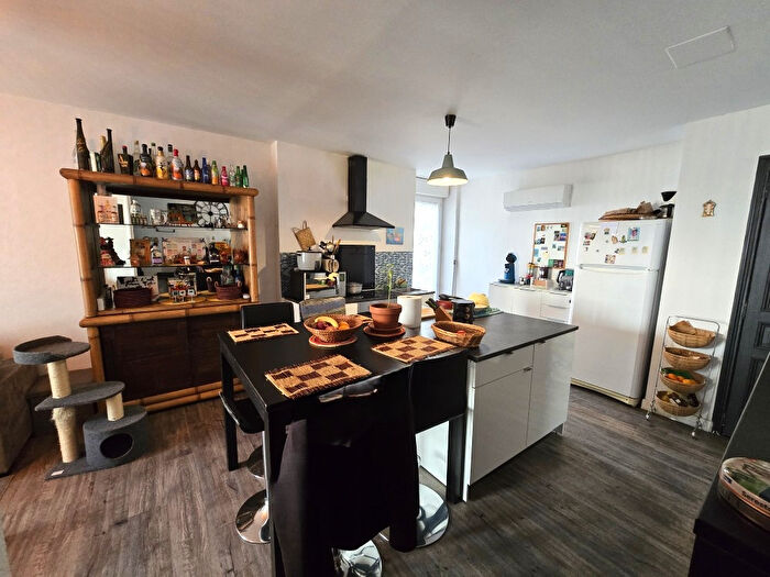 Appartement à vendre - Nîmes, Gare - 3 pièces - 2 chambres