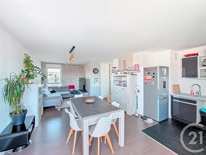 Appartement à vendre - Dammarie-les-Lys, LAbbaye du Lys, Centre-ville, Soubiron - 4 pièces - 3 chambres