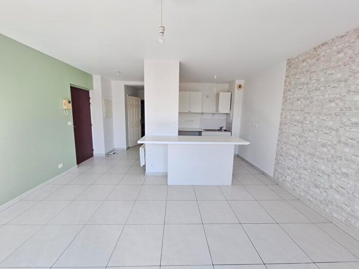 Noisy-le-Grand, Sud : Appartement 3 pièces à louer