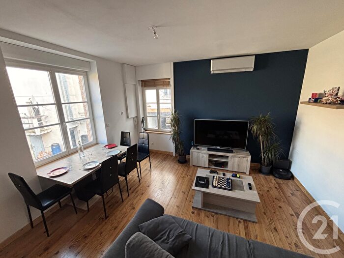 Appartement à louer - Saint-Fons, Centre-ville, Chassagnon - 2 pièces - 1 chambre