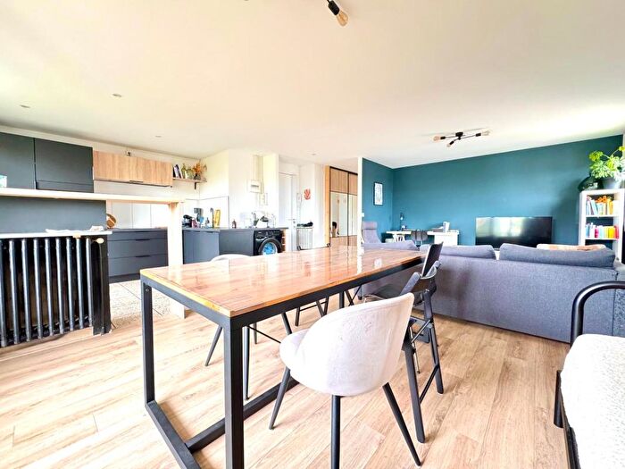 Saint-Étienne, Bernay, Valfuret : Appartement 4 pièces à vendre