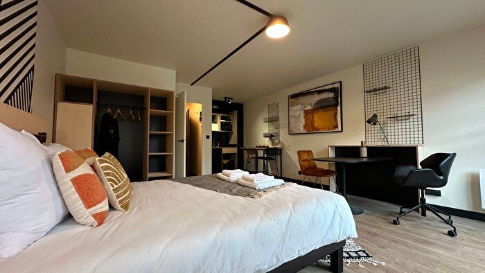 Appartement à louer - Royallieu, Compiègne - 1 pièce