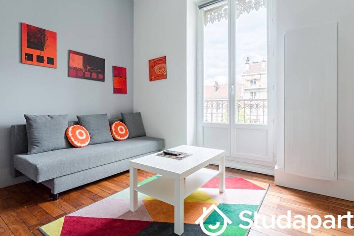 Appartement à louer - Berriat-Ampere, Grenoble - 2 pièces - 1 chambre