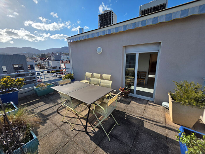 Appartement à vendre - Beaumont - 5 pièces - 3 chambres