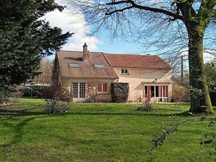 Maison à vendre - Montmirail - 8 pièces - 6 chambres