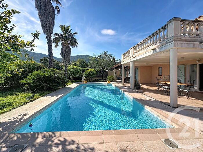 Maison 6 pièces à Cavalaire-sur-Mer, Moulin, Collières, Eau Blanche, à vendre