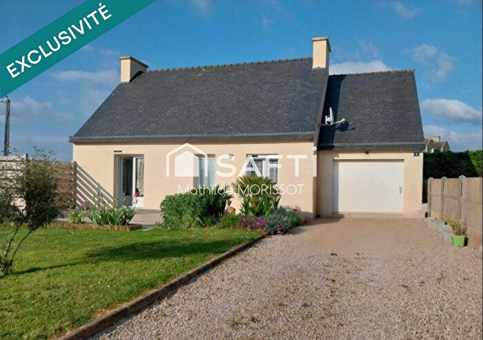 Maison 3 pièces à Plounévez-Lochrist, à vendre