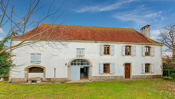 Maison à vendre - Saint-Gladie-Arrive-Munein - 6 pièces - 3 chambres