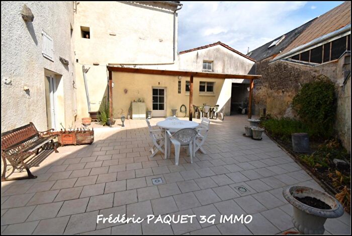 Maison 7 pièces à Aulnay, à vendre