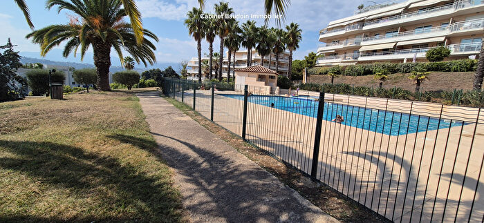 Appartement à vendre - Nice, Corniche Fleurie - 2 pièces - 1 chambre