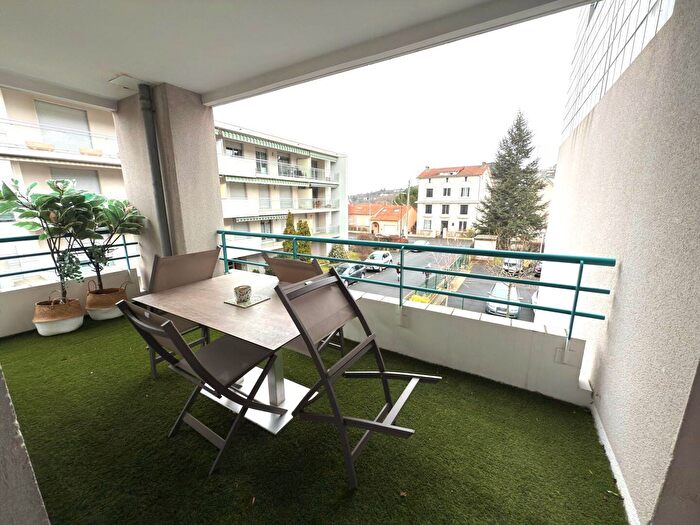 Appartement à louer - Les Roches, Chamalières - 3 pièces - 2 chambres