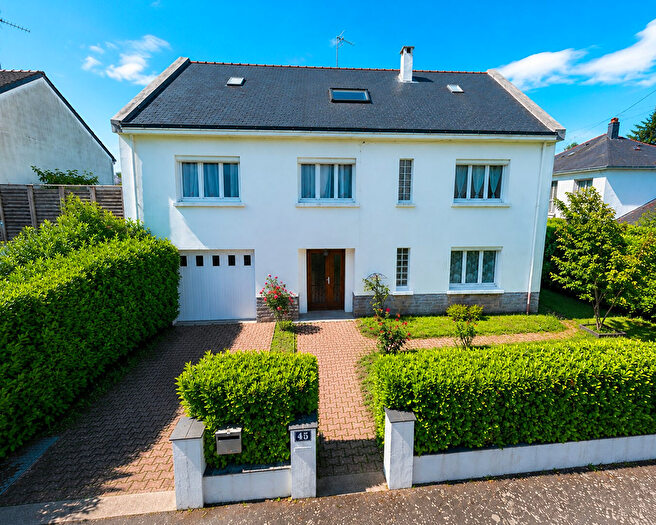 La Chapelle-sur-Erdre, Centre-ville, Gare, Chêne Vert - Maison 5 pièces à vendre