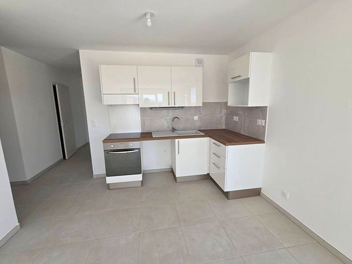 Appartement 3 pièces à Dr Ayme, Cavaillon, à louer