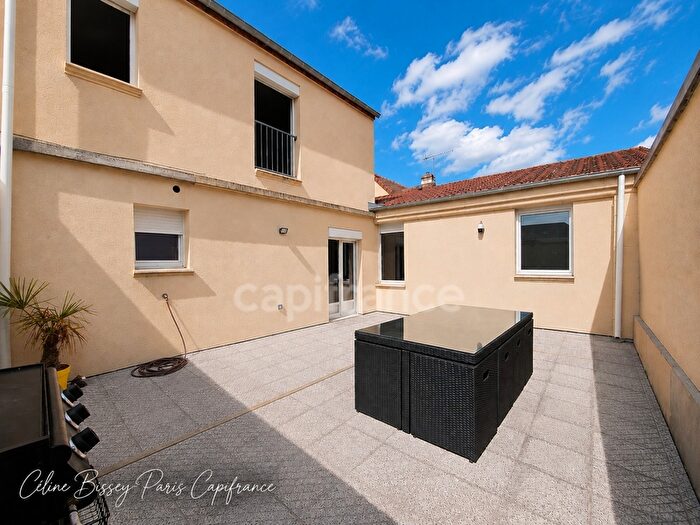Maison 7 pièces à Sens, Saint-Paul, Moulin à Tan, à vendre