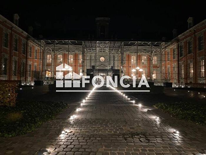 Appartement à louer - Centre-Neuf Bourg-Quesnoy-Delsaux-Musée-Cannoniers-Gare, Valenciennes - 2 pièces - 1 chambre