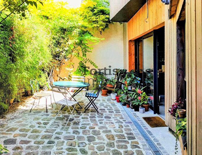Maison 6 pièces à Paris 20ème, Père Lachaise, Réunion, à vendre