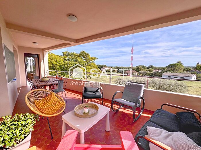 Maison à vendre - Méjannes-lès-Alès - 7 pièces - 4 chambres