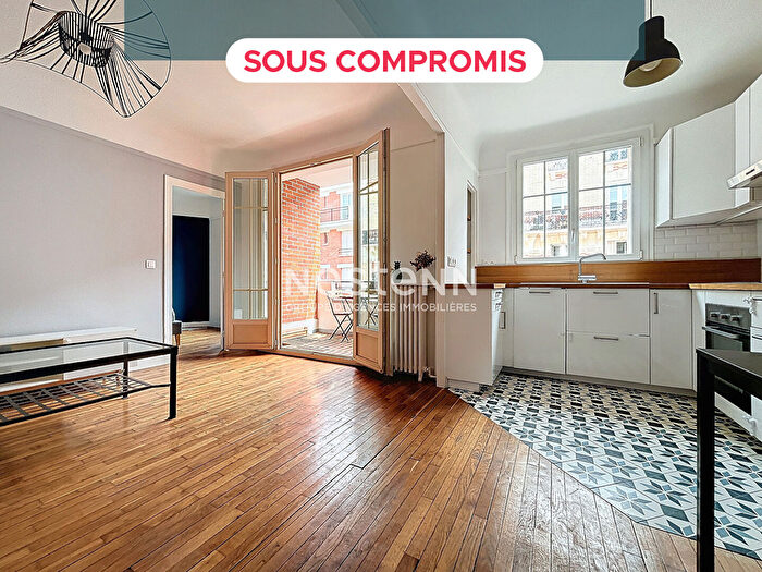 Appartement à vendre - Issy-les-Moulineaux, Centre-ville, Corentin Celton, Les Varennes - 3 pièces - 1 chambre