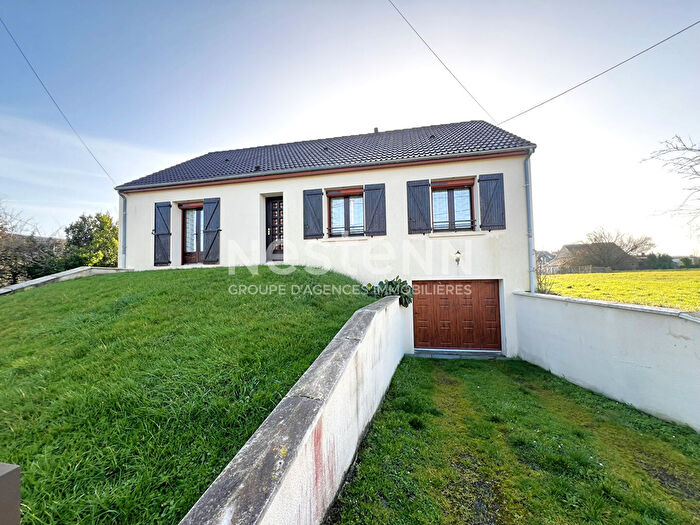 Maison à vendre - Varennes-sur-Fouzon - 8 pièces - 6 chambres