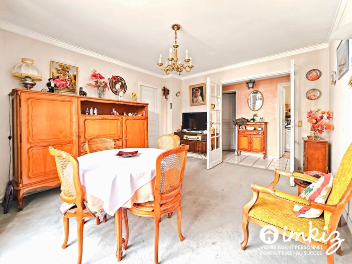 Ivry-sur-Seine, Centre-ville : Appartement 4 pièces à vendre