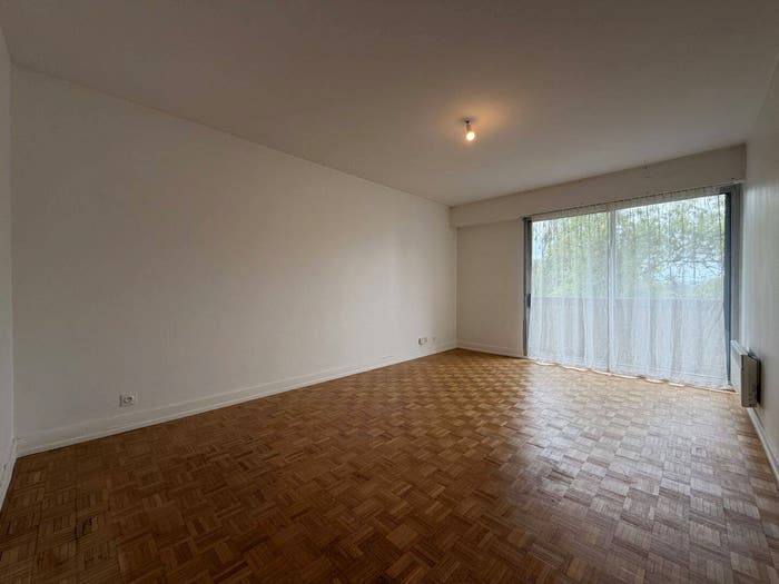 Emile Zola, Les Pavillons-sous-Bois : Appartement 3 pièces à louer