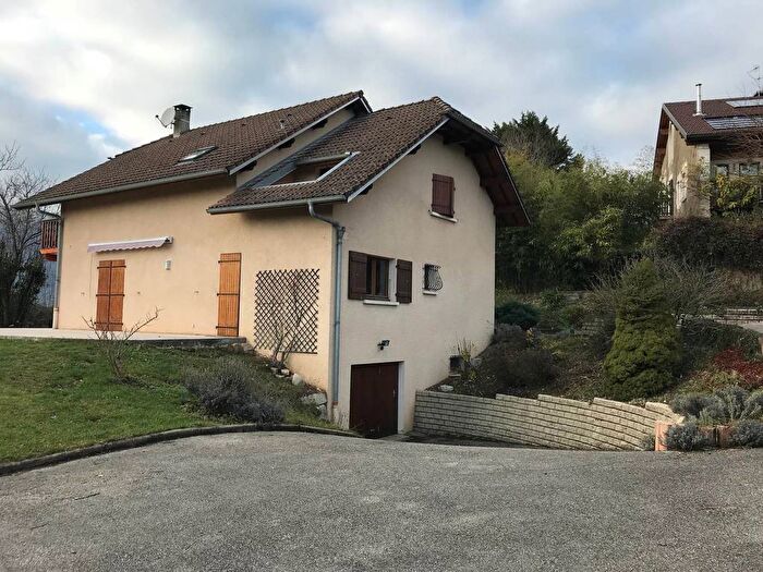 Maison 5 pièces à Gex, à louer