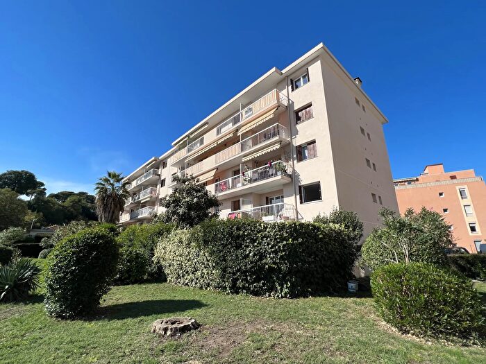 Appartement à vendre - Cagnes-sur-Mer, Les Vallières, Le Malvan, Les Travails, La Combe - 4 pièces - 3 chambres