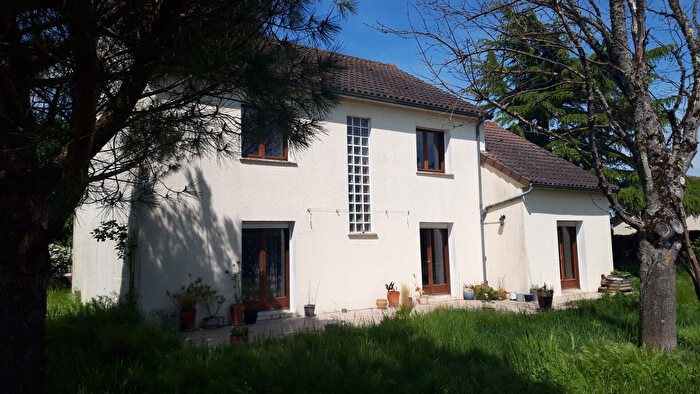 Maison à vendre - Naintré - 7 pièces - 5 chambres