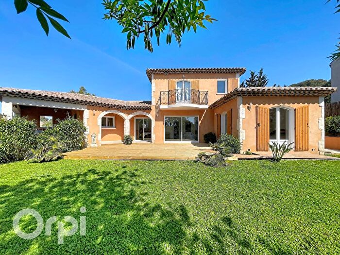 Maison à vendre - Saint-Raphaël, Plateau Notre-Dame - 5 pièces - 3 chambres