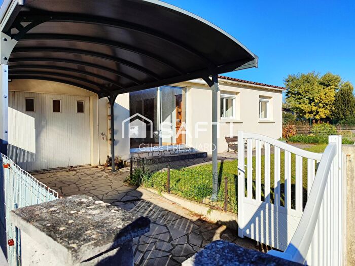 Maison à vendre - Jonzac - 5 pièces - 3 chambres