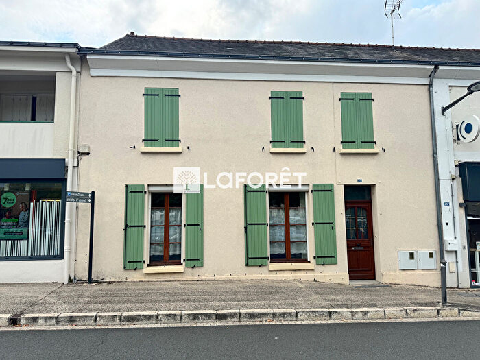 Doué-la-Fontaine - Maison 6 pièces à vendre