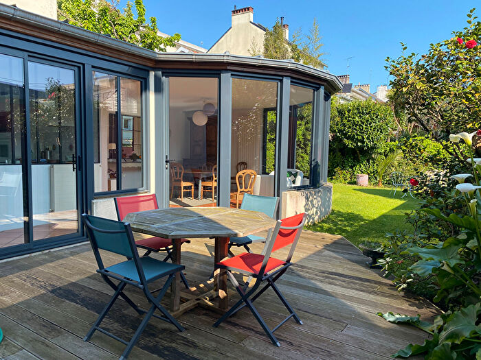 Maison à vendre - Nantes, Hauts-Pavés, Saint-Pasquier, Saint-Félix, Université - 9 pièces - 6 chambres