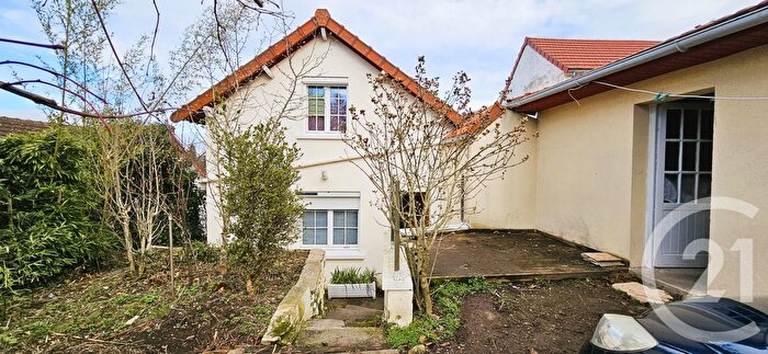 Maison à vendre - Néris-les-Bains - 6 pièces - 3 chambres