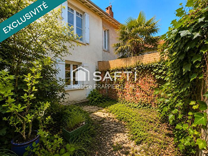 Talence, Saint-Genès, La Médoquine, Haut-Brion : Maison 7 pièces à vendre